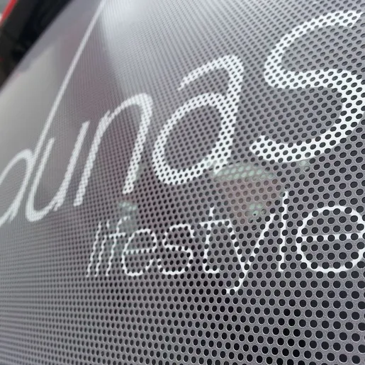 ¿Dónde comprar Vinilo Microperforado online? - Vinilos Valencia